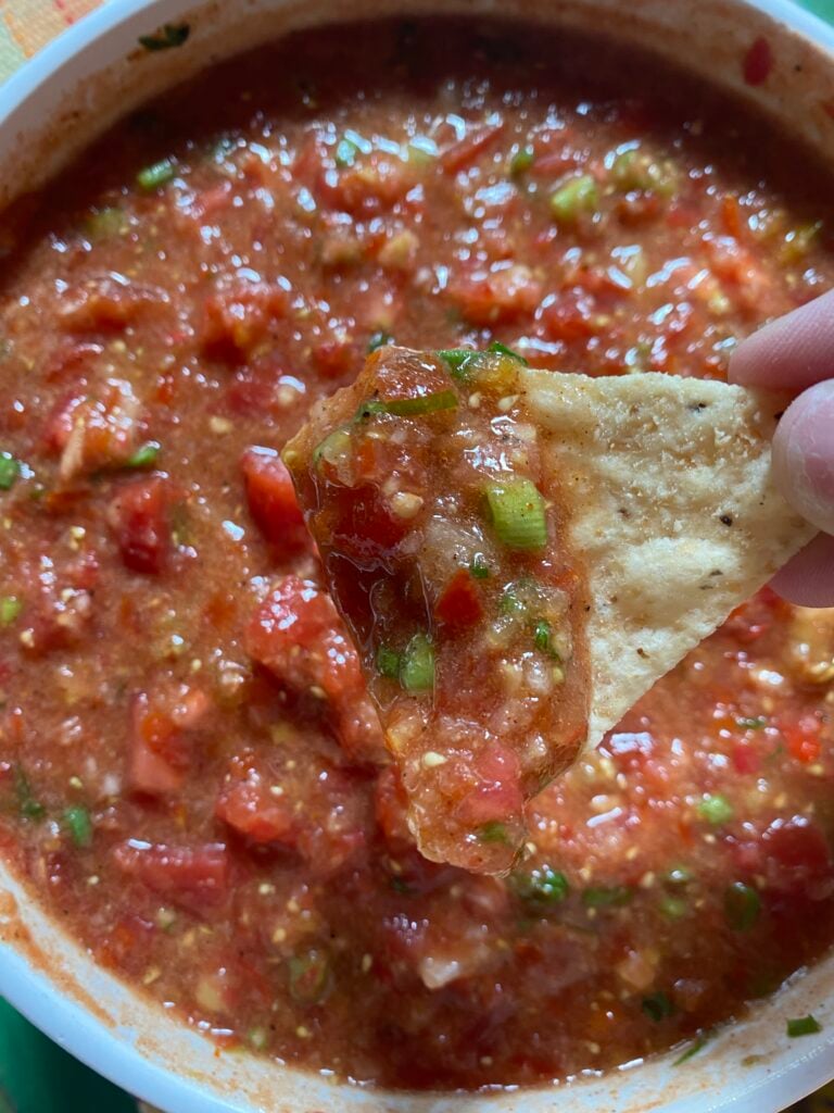 Easy Restaurant Style Salsa - The Tipsy Housewife