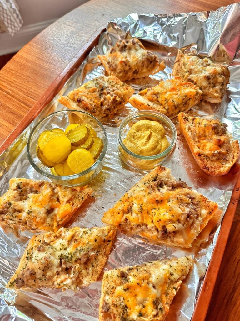 Cheeseburger Boats - The Tipsy Housewife