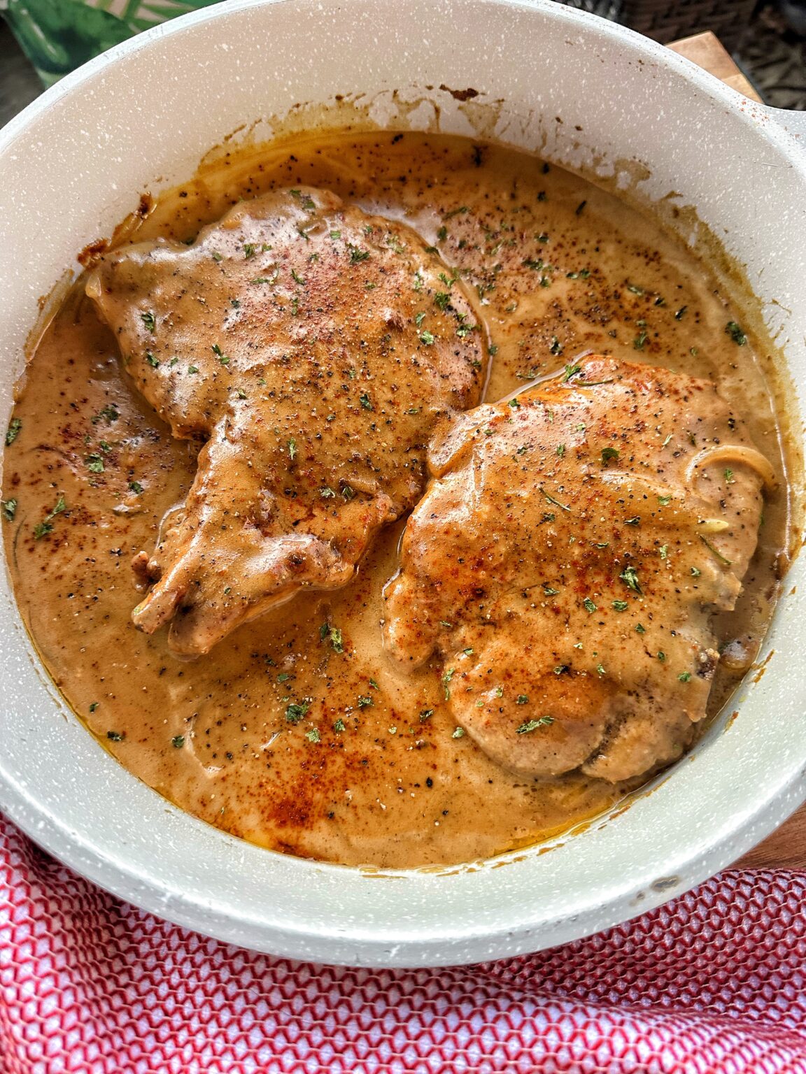 Black Pepper and Paprika Smothered Pork Chops - The Tipsy Housewife