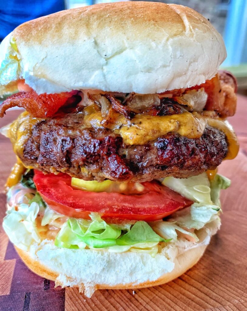 The Best Cheeseburger Ever - The Tipsy Housewife